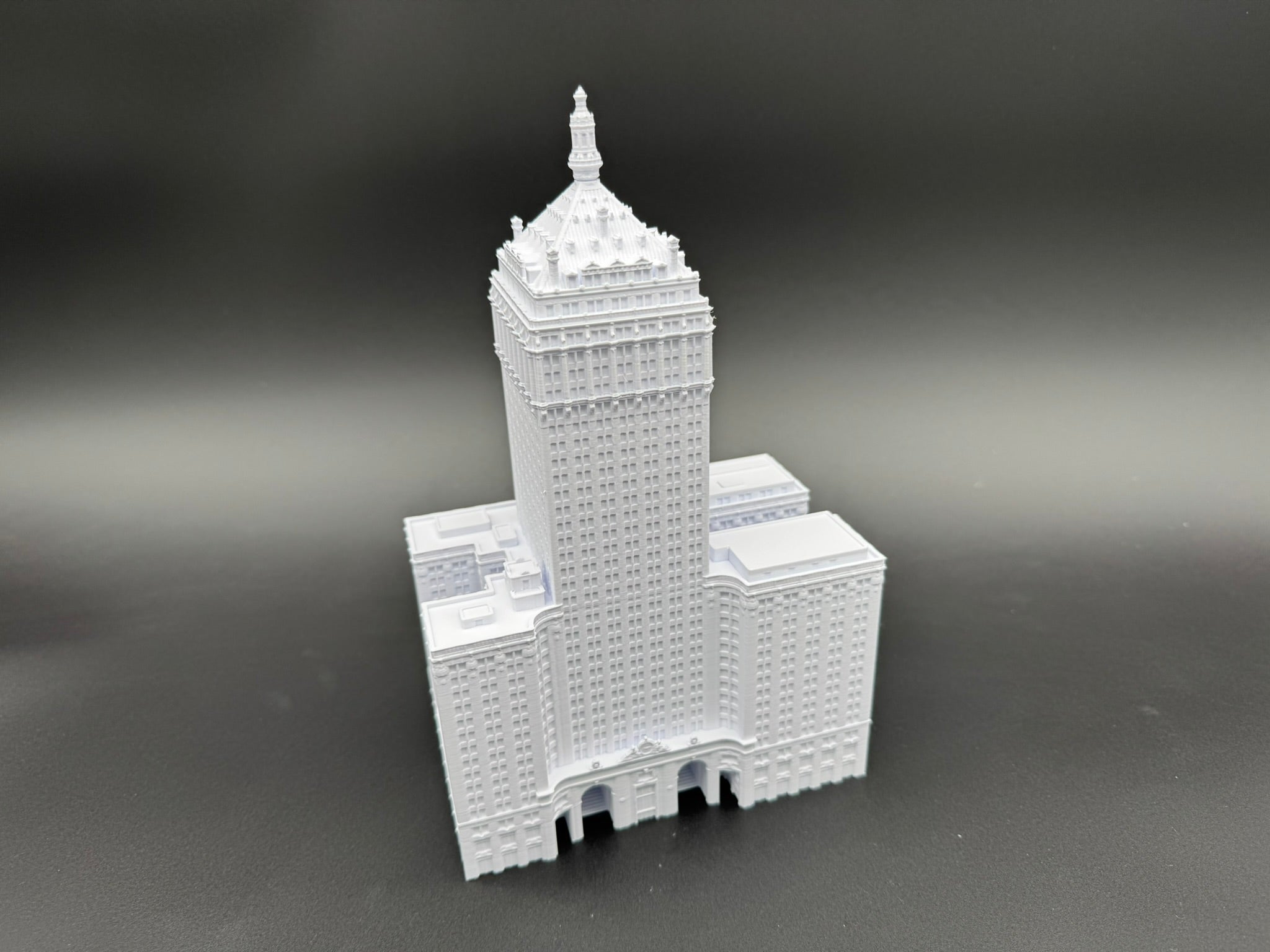 Helmsley Building Model- 3D Printed – Stars of the City